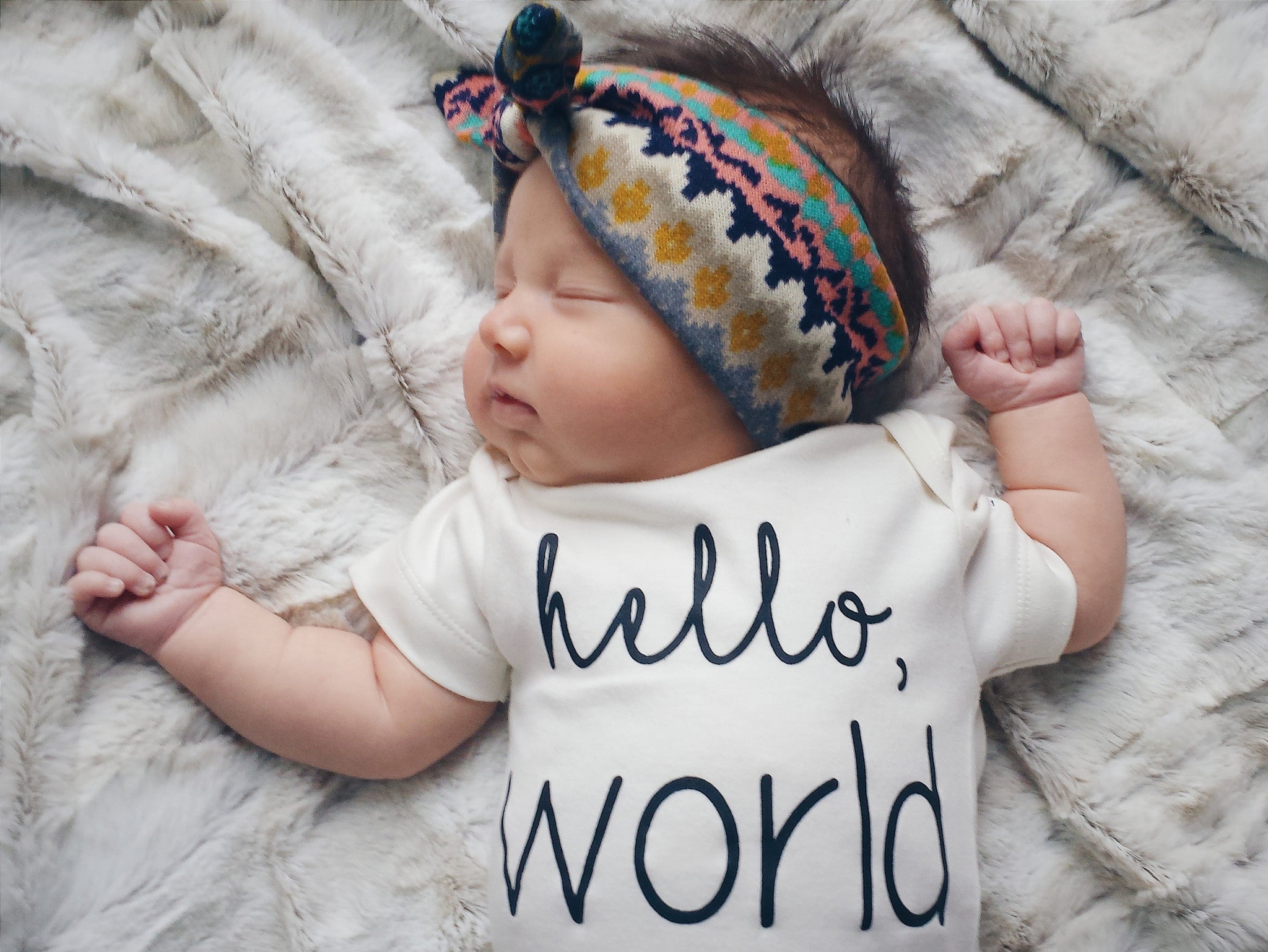 Hello World Black Organic Baby Onesie® – Urban Baby Co.